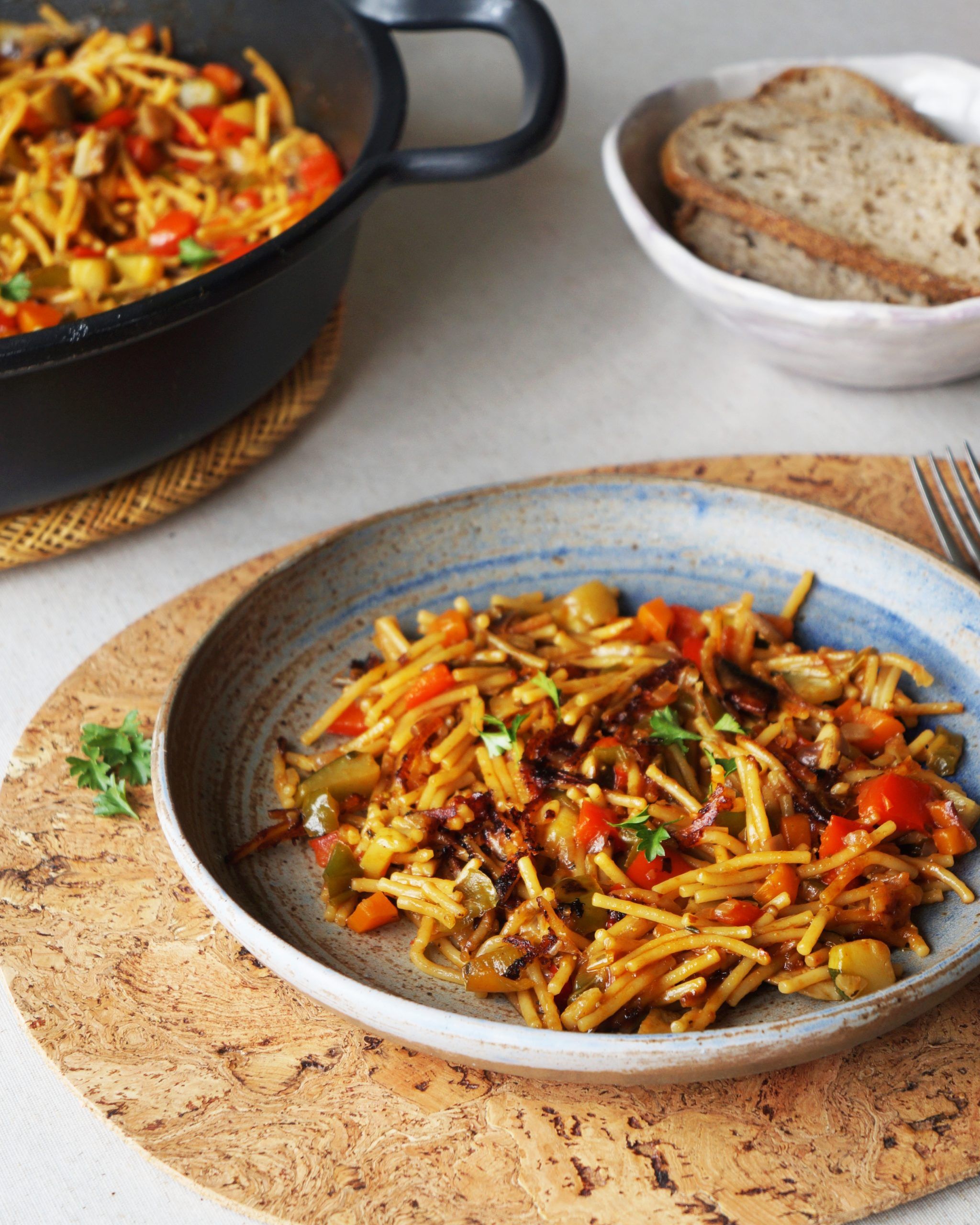 🥘 Vegan Fideua【Recipe】Mediterranean Pasta - Earthy Maite