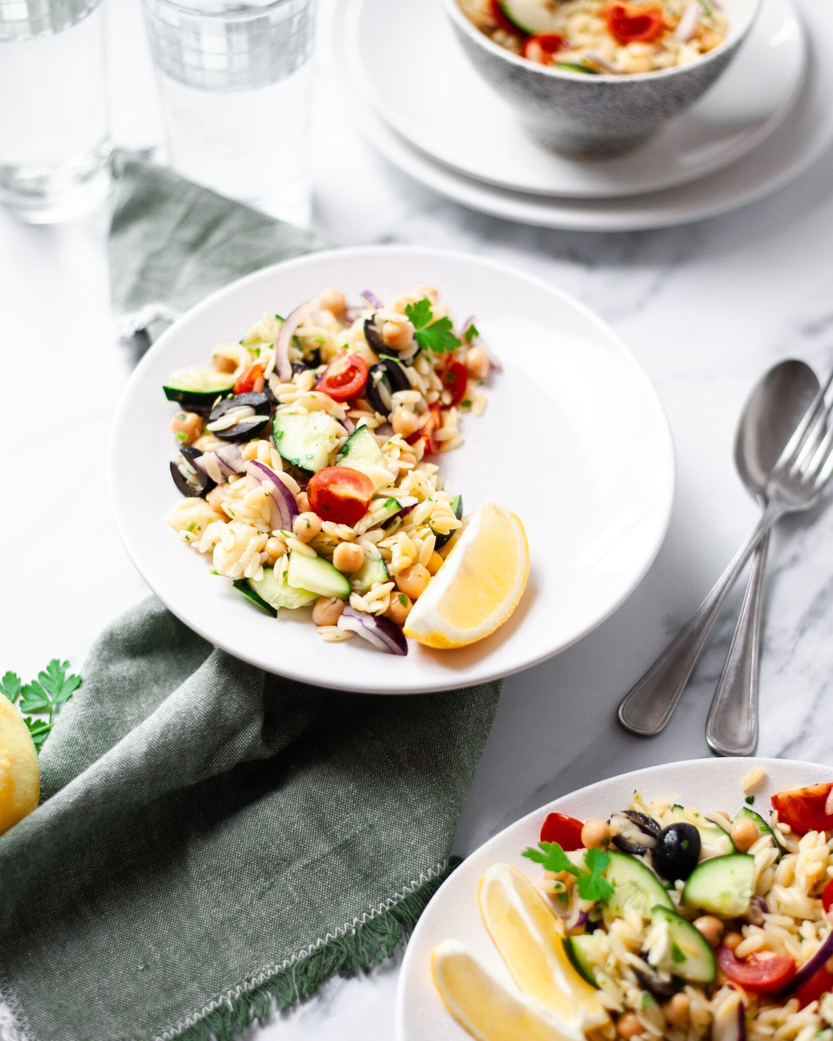 Vegan Italian Orzo Salad with Gremolata Sauce【Recipe】- Earthy Maite